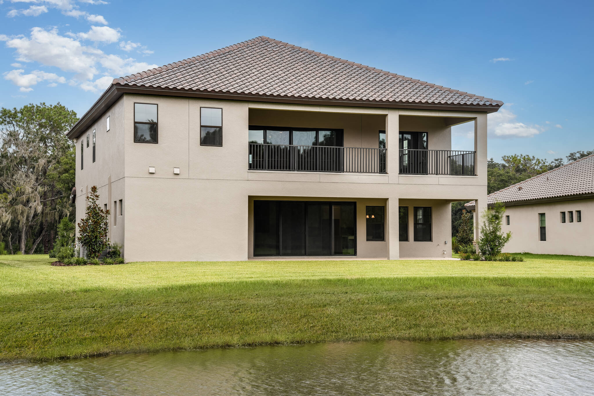 AI & Professional Real Estate Photo Editing - AgentUp