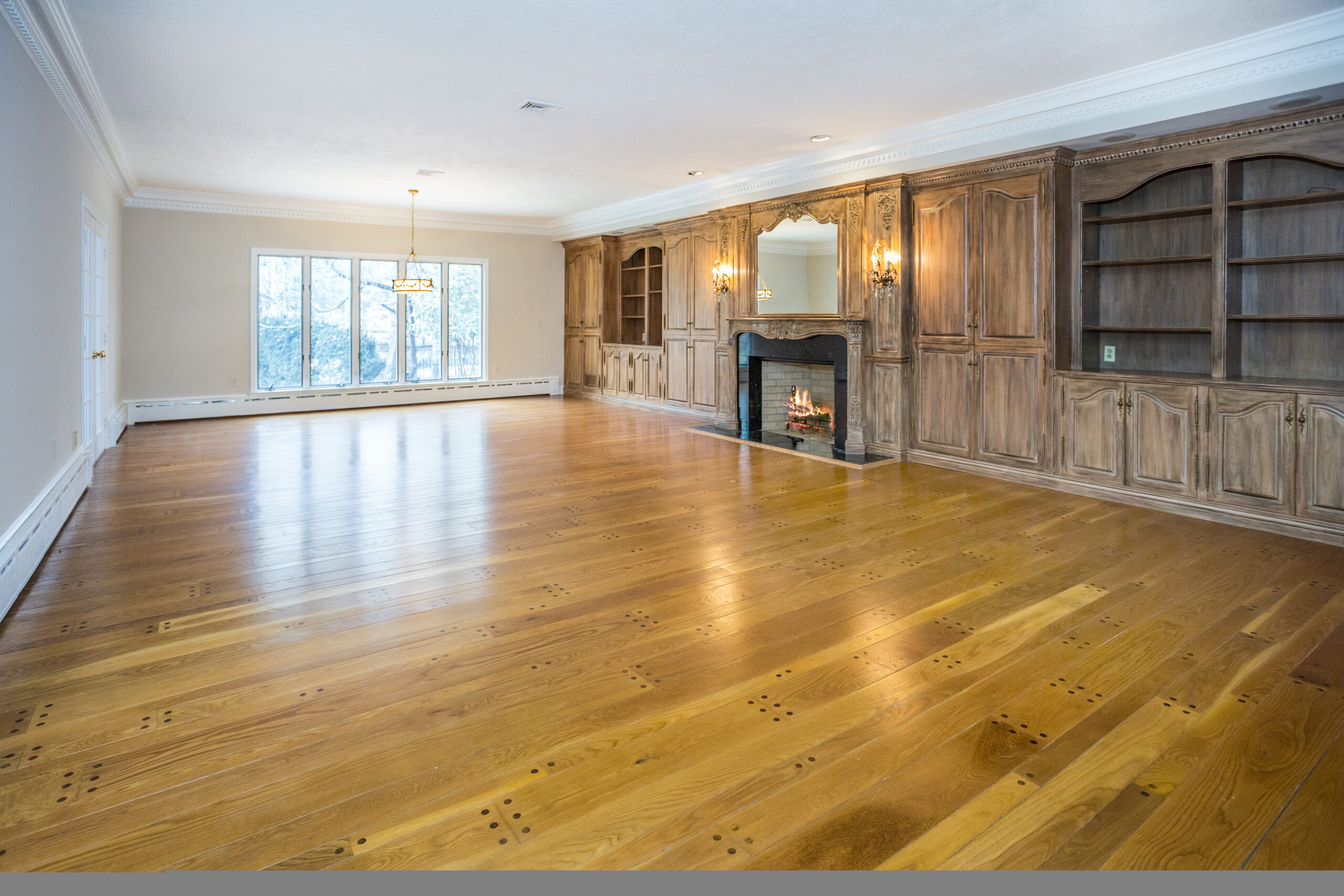 AI & Professional Real Estate Photo Editing - AgentUp